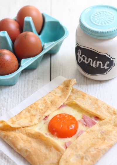 French most famous savoury crêpe recipe: la crêpe complète - Croque Maman